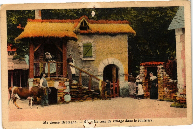 Ma douce Bretagne - Un coin de village dans le Finistere - Cartorum