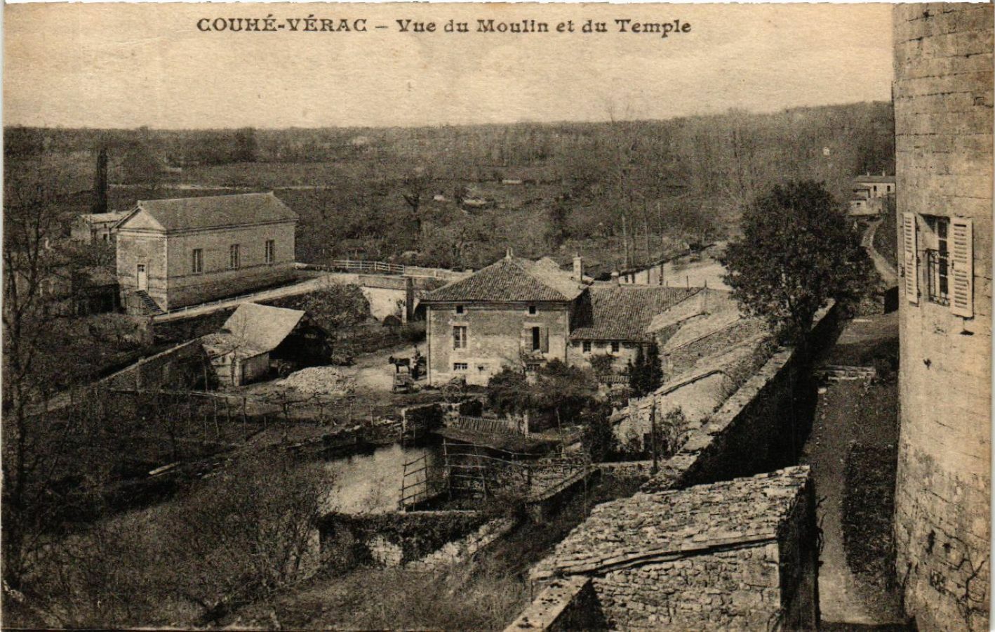 Couhé-Vérac - Vue du Moulin et du Temple - Cartorum